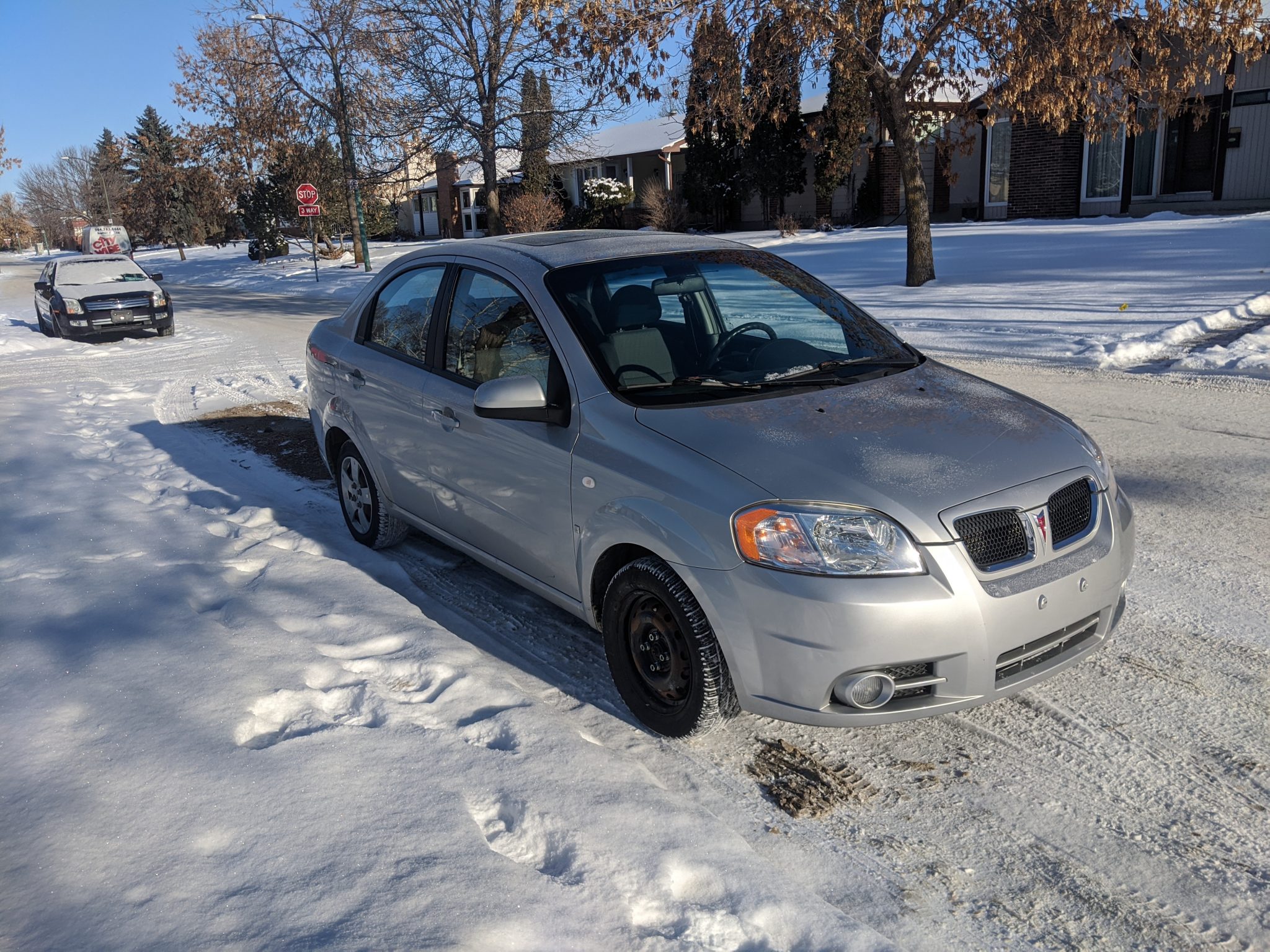2008 PONTIAC Wave – Used Cars Winnipeg