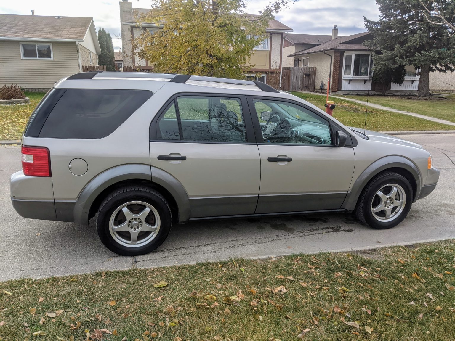 2006 FORD FREESTYLE SE – Used Cars Winnipeg
