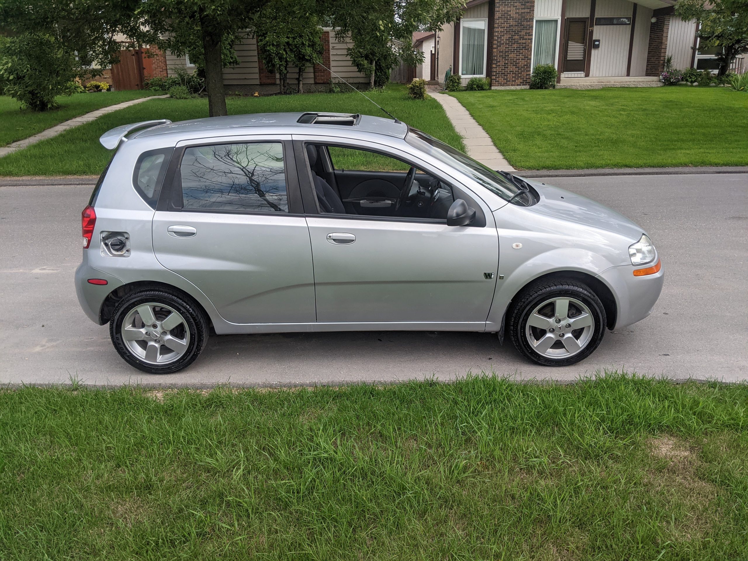 2007 Pontiac Wave LT – Used Cars Winnipeg